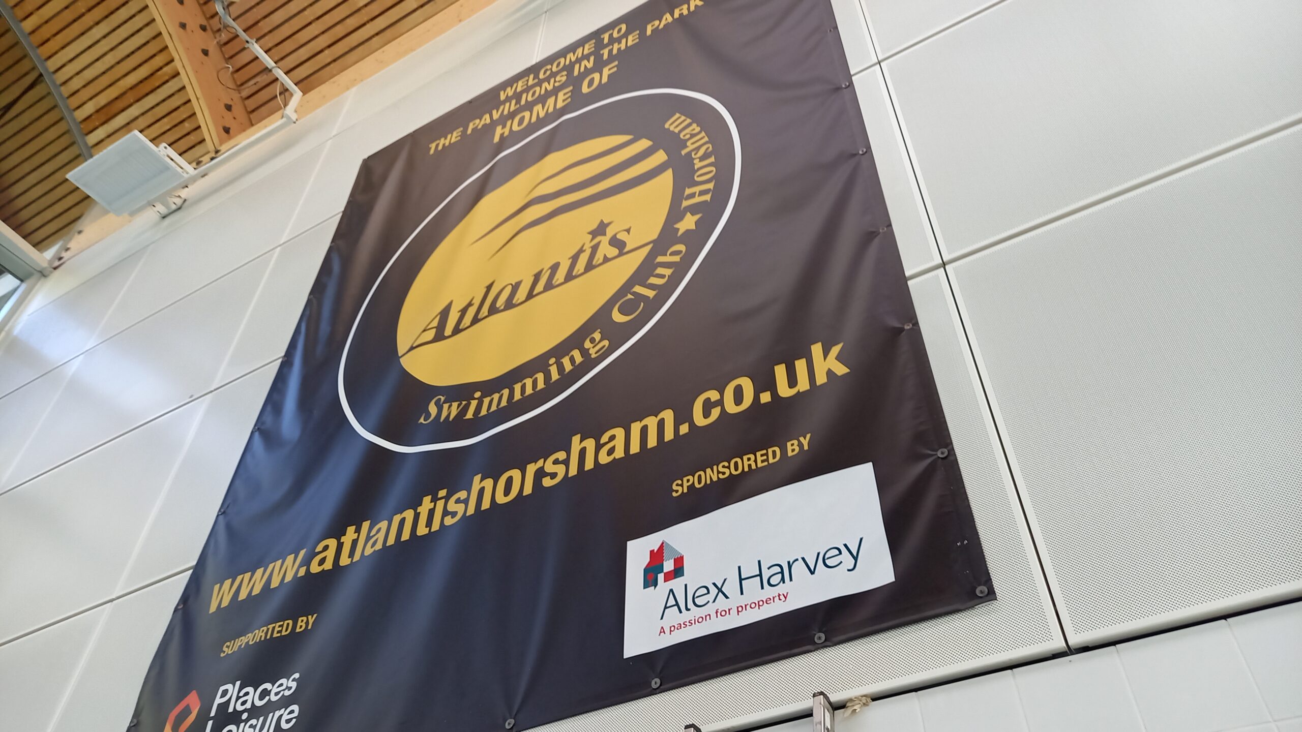 How Can Advertising Banners Help Seasonal Businesses? | SL2 Signs